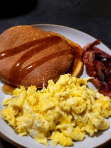 Review Mist Pool Bar, Put-In-Bay – Barnwood and Baked Goods